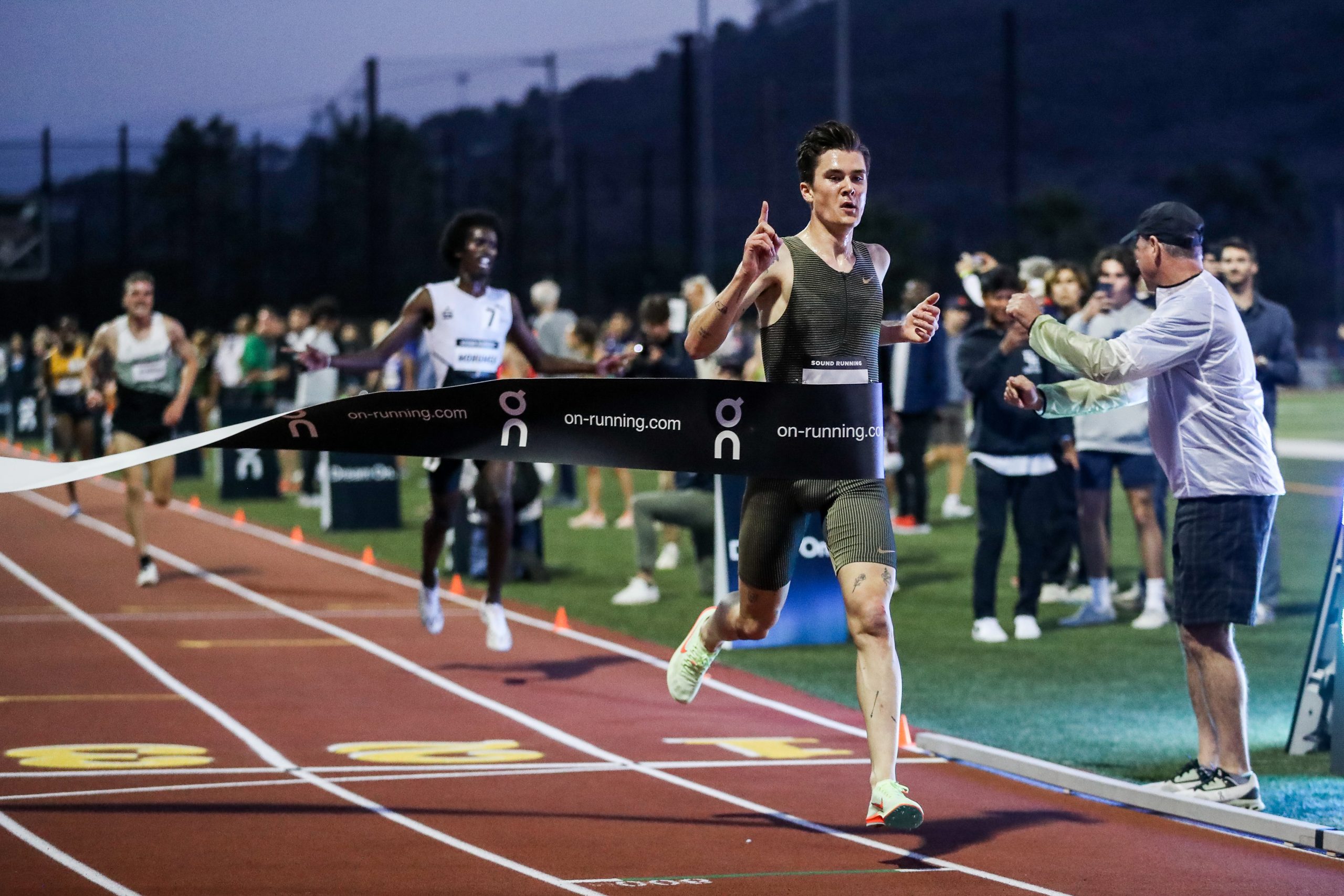 Elite Runners To Compete In L.A. For 2024 Track Fest - SportStars Magazine