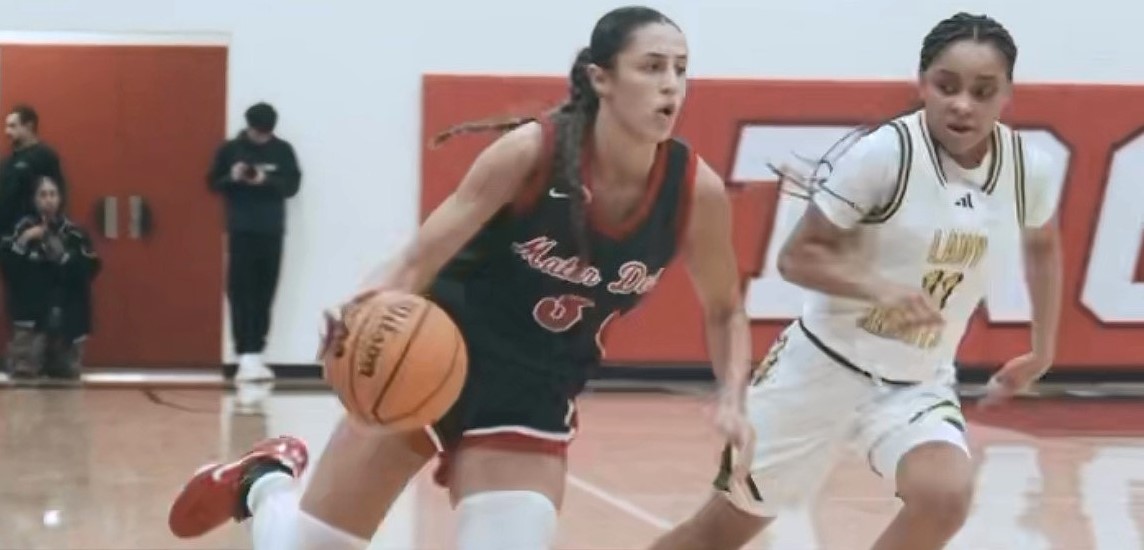 Etiwanda’s Grace Knox and Aliyahna “Puff” Morris join Mater Dei’s Addie ...